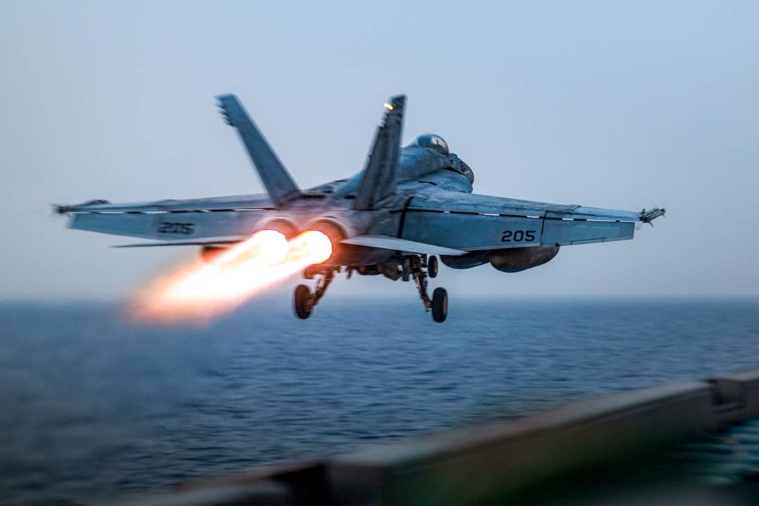 Pilots eject as second US jet falls into the Red Sea after failed ...