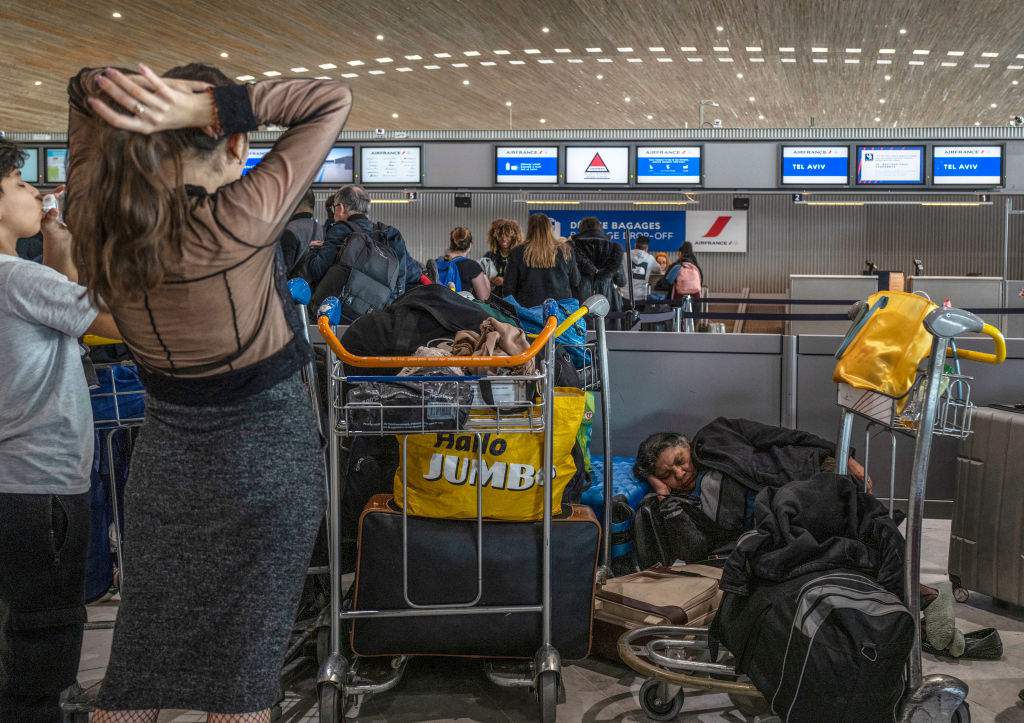 Travel chaos: French air traffic strike strands 300 000 passengers as ...