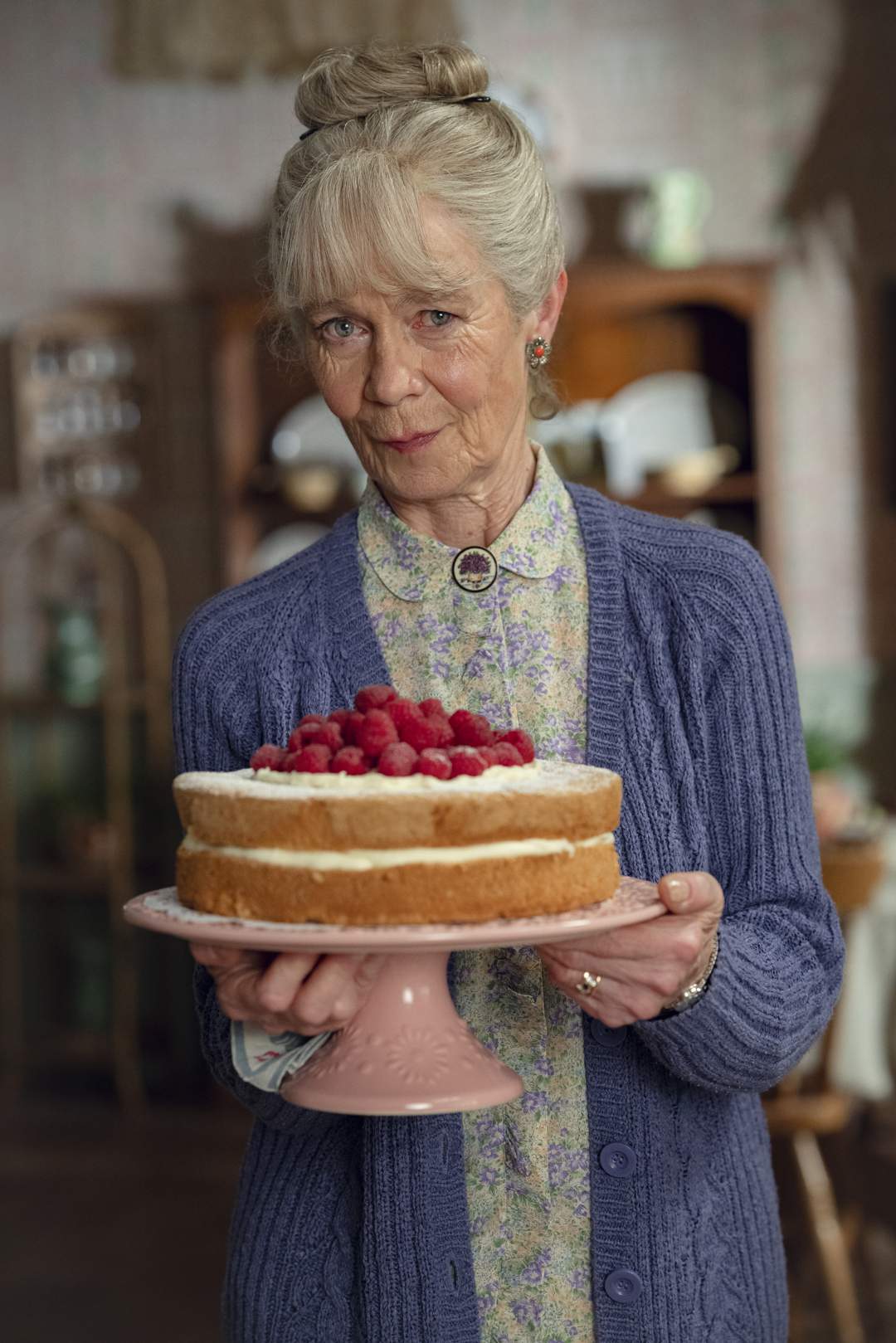 The Thursday Murder Club: Everything is eclipsed by the cakes in this ...