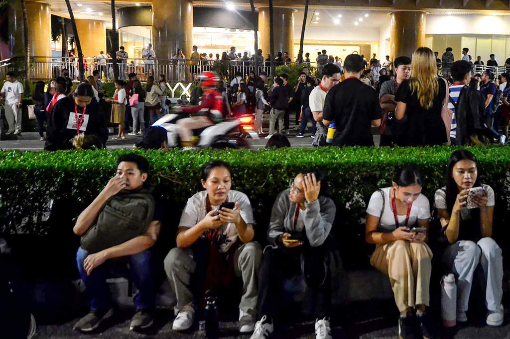 UPDATE | Five dead in central Philippines quake - local police | News24