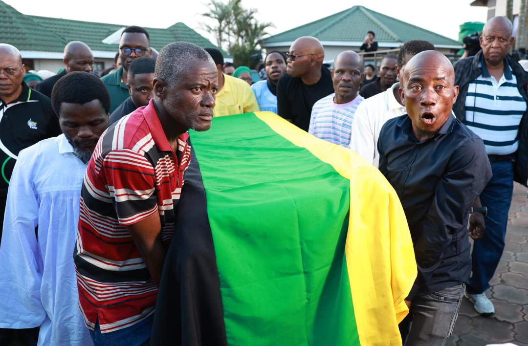 Nathi Mthethwa’s body arrives at his homestead as ‘reality strikes ...