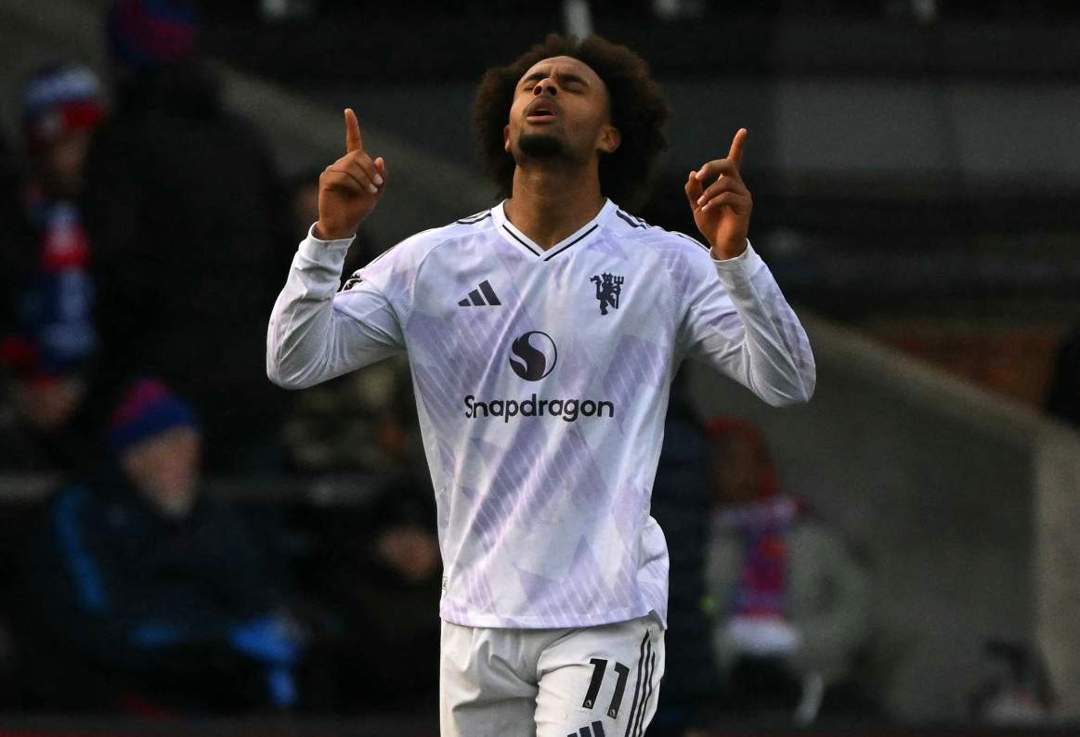 Zirkzee ends goal drought to inspire Man Utd victory at Palace | News24