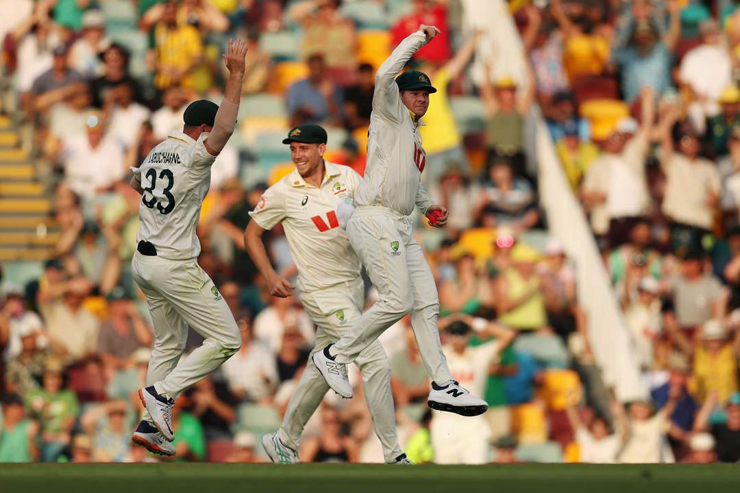 Australia crush England by eight wickets to take 2-0 Ashes lead | News24