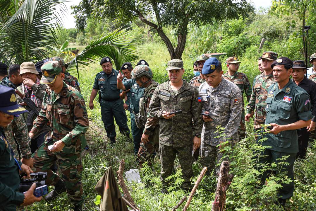 Violence flares up between Thailand and Cambodia, as nearly one million ...