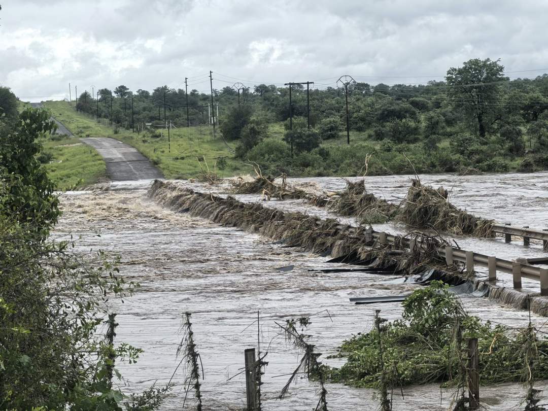 Air Force’s lone helicopter and crew in Limpopo save 18 from floods in ...