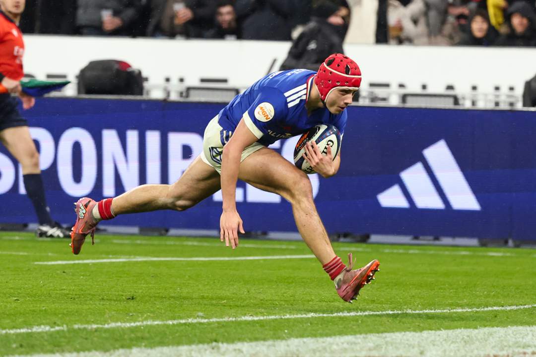 Bielle-Biarrey sparkles as rampant France thump Ireland in Six Nations ...