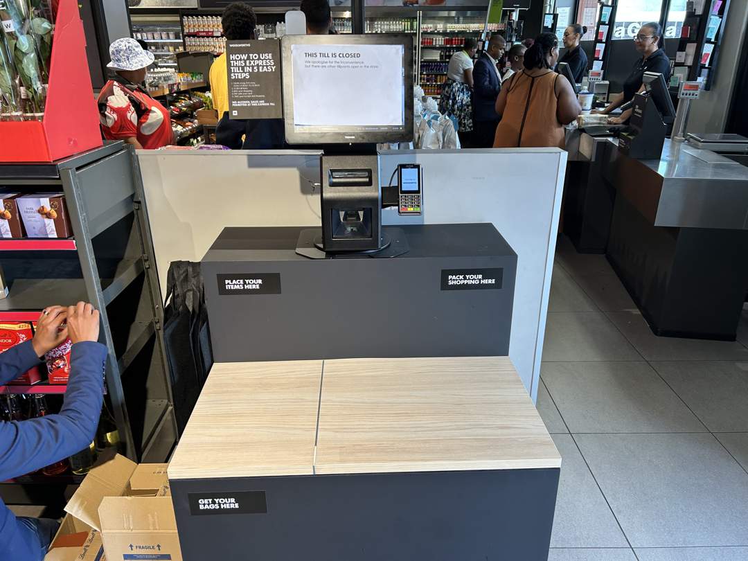 Scan and go: Woolies pilots its first self-service till | News24