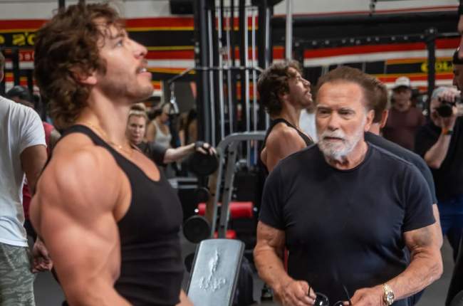 Like father, like son: Schwarzenegger’s son wins his first bodybuilding ...