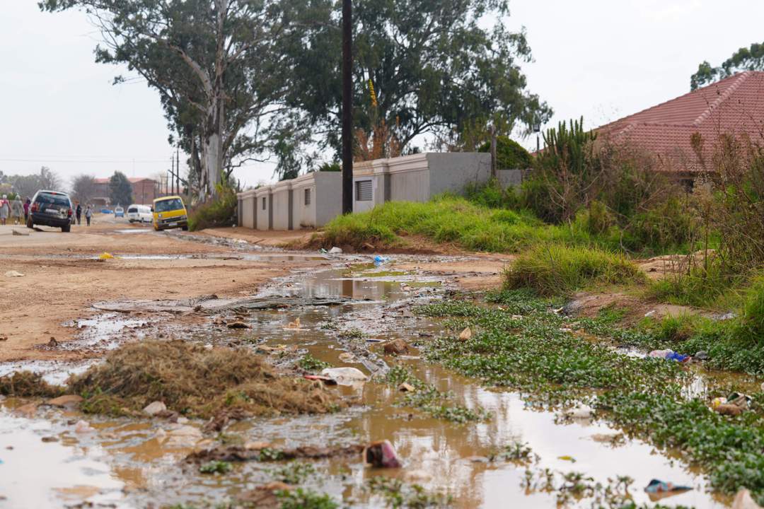 ‘We pick up sh*t with our bare hands’: Emfuleni families trapped in 4 ...