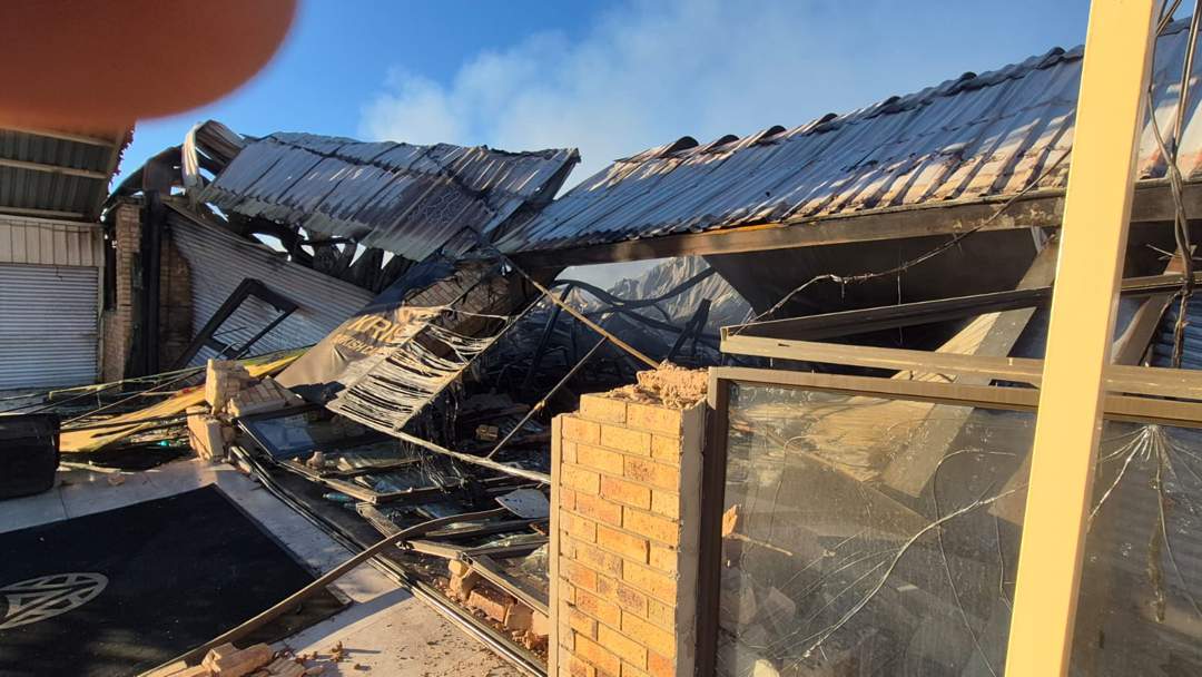 Massive warehouse fire destroys Joburg industrial building | News24